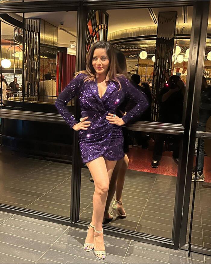 Monalisa's Super Sexy Photos in Blue Sequin Dress go Viral on Social ...