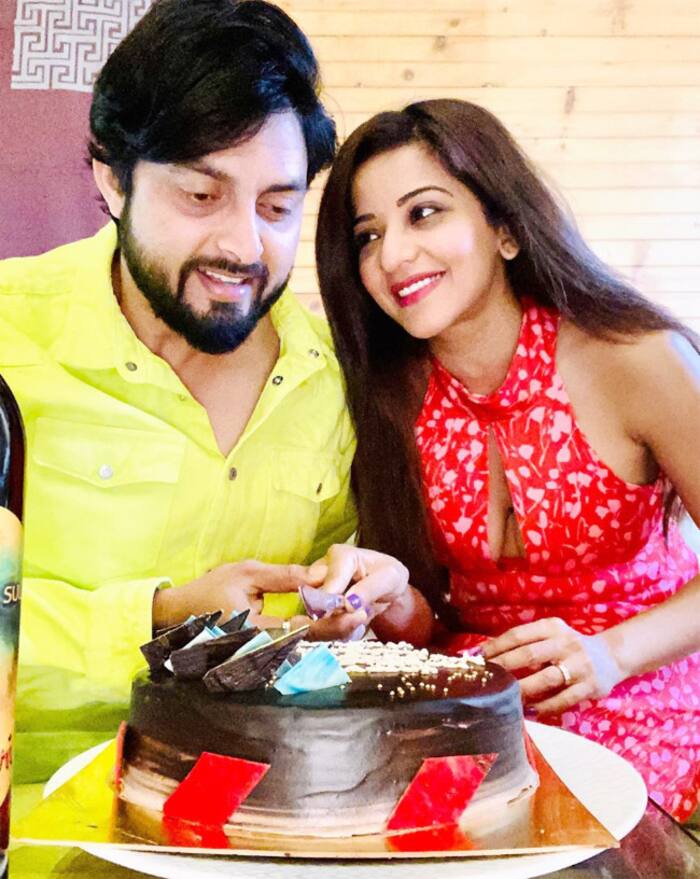 Monalisa-Vikrant Singh Rajpoot Share Lovey-Dovey Pictures From 4th ...