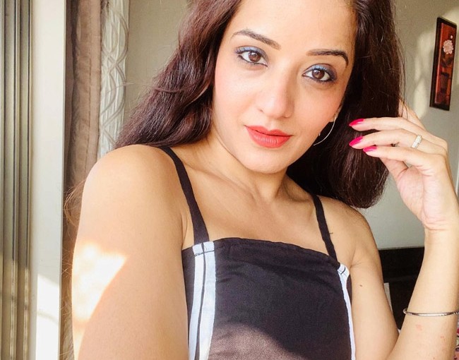 Monalisa latest photoshoot goes viral