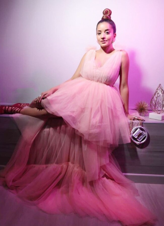 Monalisa Flaunts Her Chic Look