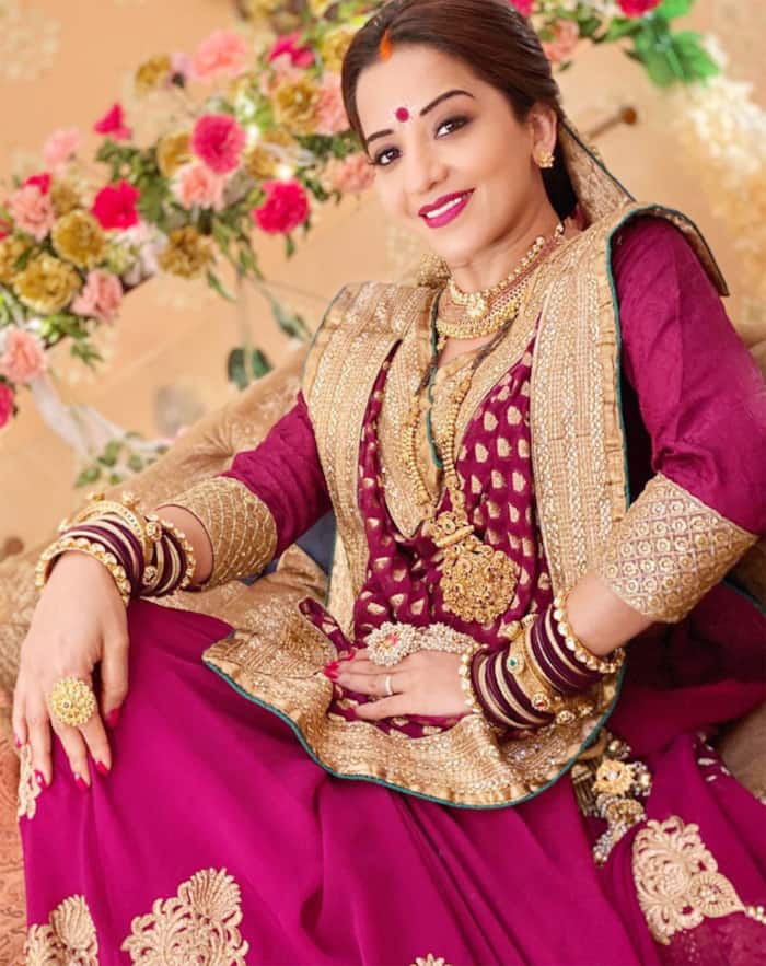 Monalisa Looks Gorgeous And Graceful In Her Latest Series Of Pictures