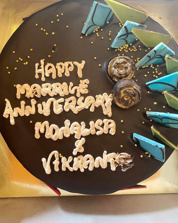 Monalisa-Vikrant Singh Rajpoot Share Lovey-Dovey Pictures From 4th ...