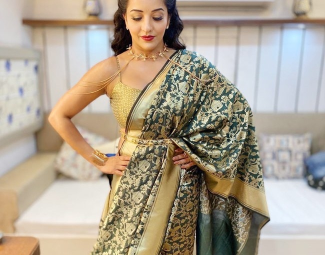 Monalisa’s saree game is on point