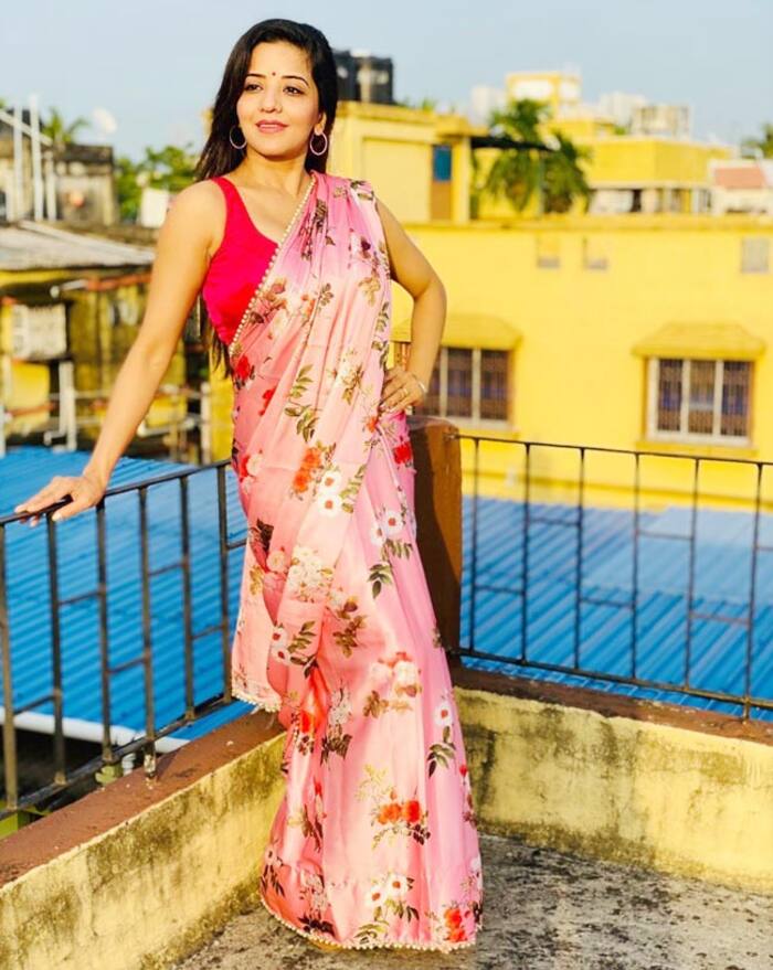 Monalisa's bold pose