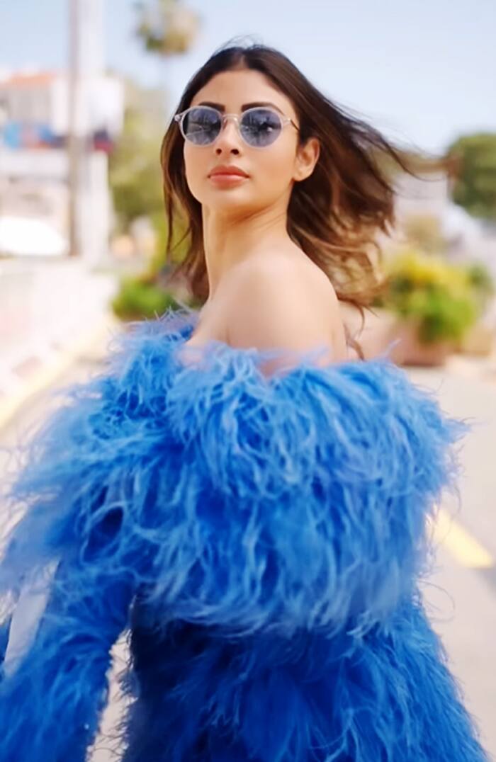 Mouni Roy Stuns In Her Hot Blue Feather Mini Dress See Viral Photos