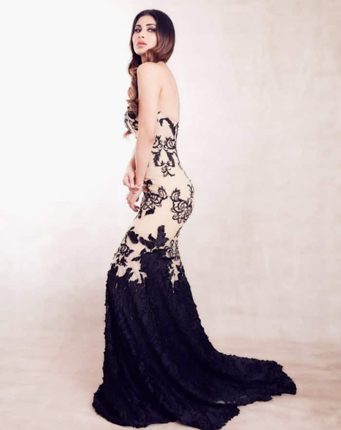 Mouni Roy Stuns Fans With Her Gorgeous Avatar