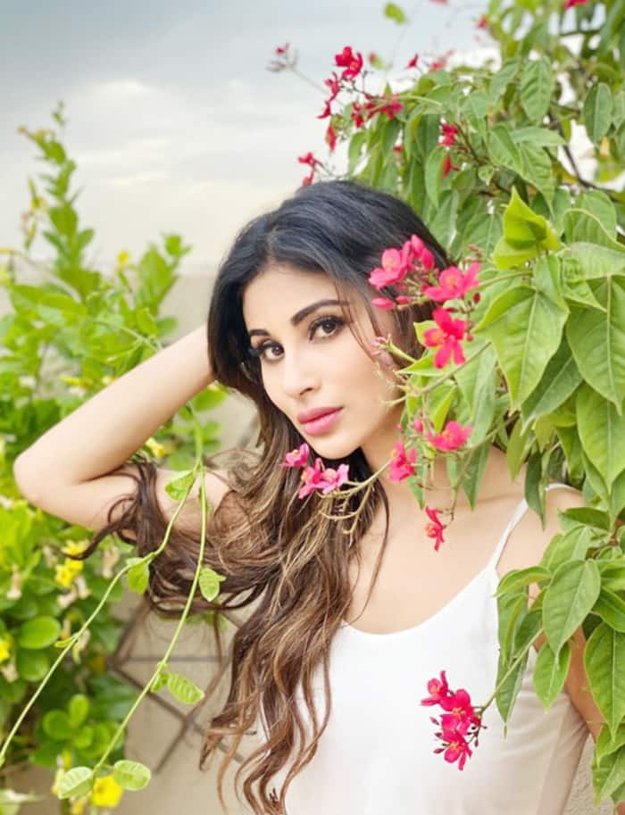 Mouni Roy looks like a diva in white