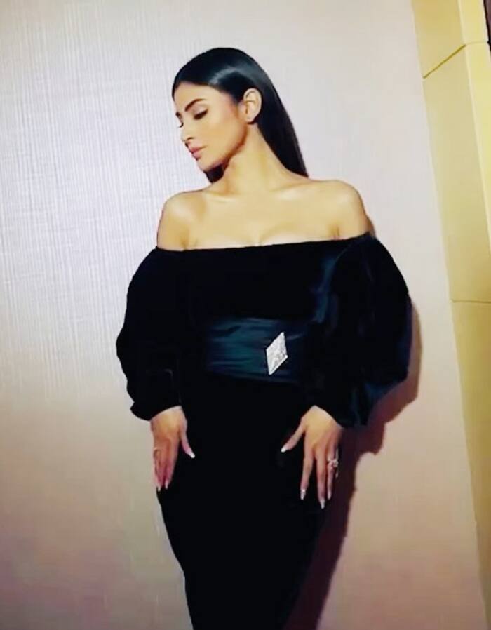 Mouni Roy Is One Hot Queen In Black Off Shoulder Dress Worth Rs 95k