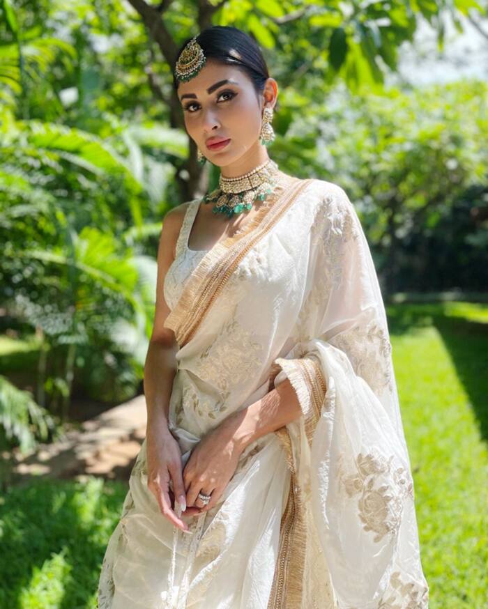 Mouni Roy Looks Drop-Dead-Gorgeous In A Beautiful Ivory Lehenga, Poses ...