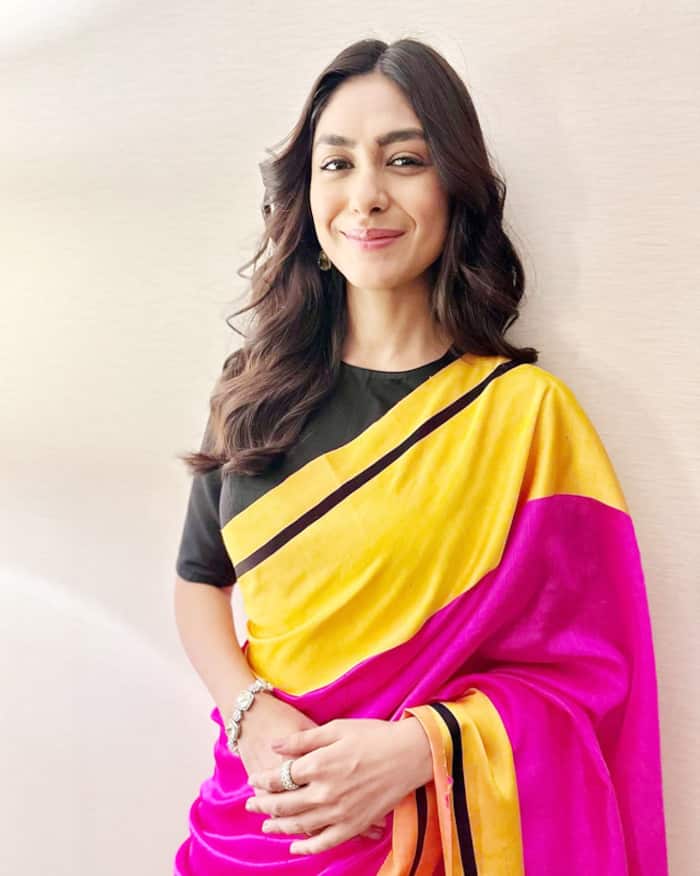 Mrunal Thakur Made Several Heads Turn as She Dazzles in Black Printed ...