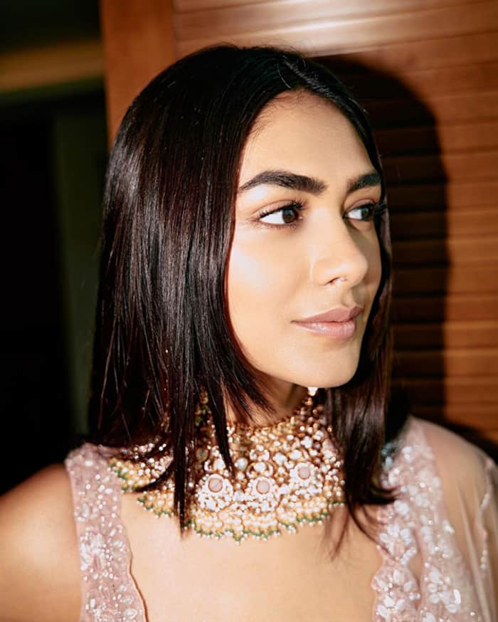 Mrunal Thakur Fashionista