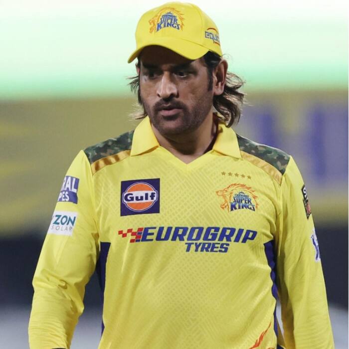 Virender Sehwag once wanted BCCI to ban CSK star Dhoni due to...