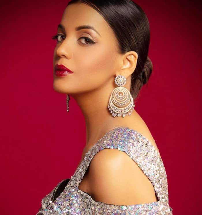 Mugdha Godse Just Painted The Town Black With Her Stunning Photos