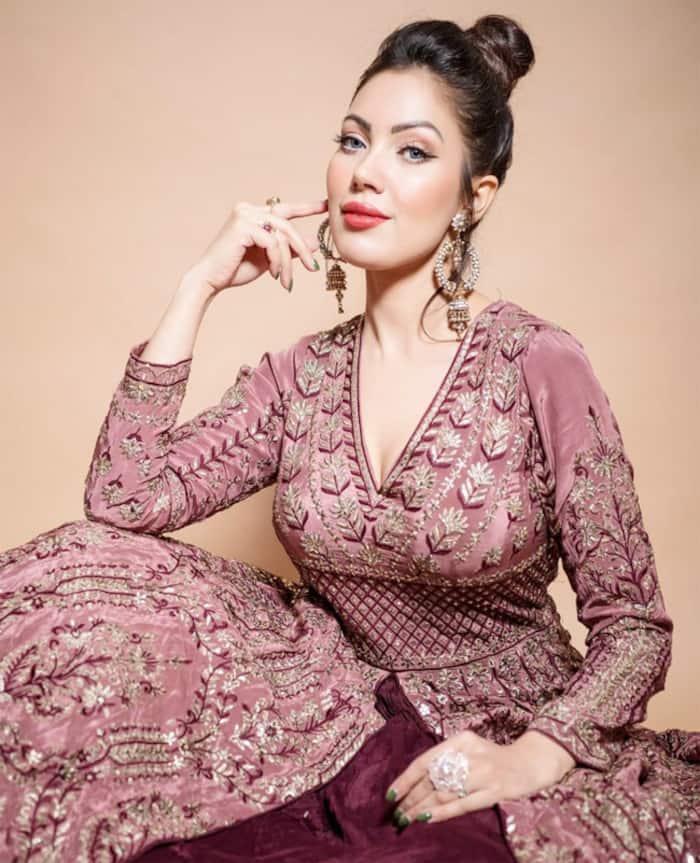 Babita ji of Taarak Mehta Ka Ooltah Chashmah aka Munmum Dutta Stuns in ...