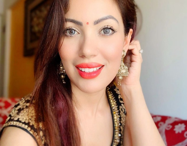 Munmun Dutta Rocks The Ethnic Look