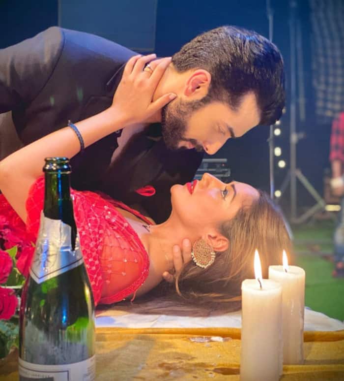 Naagin 5: Veer And Bani’s Much awaited Romance is Finally Here