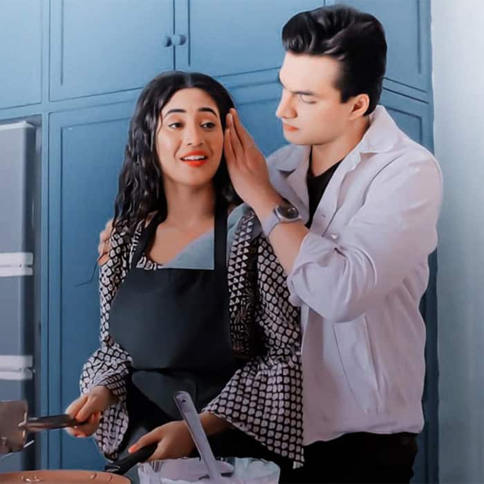 Yeh Rishta Kya Kehlata Hai: Kartik and Naira’s Adorable Romance, See Photos