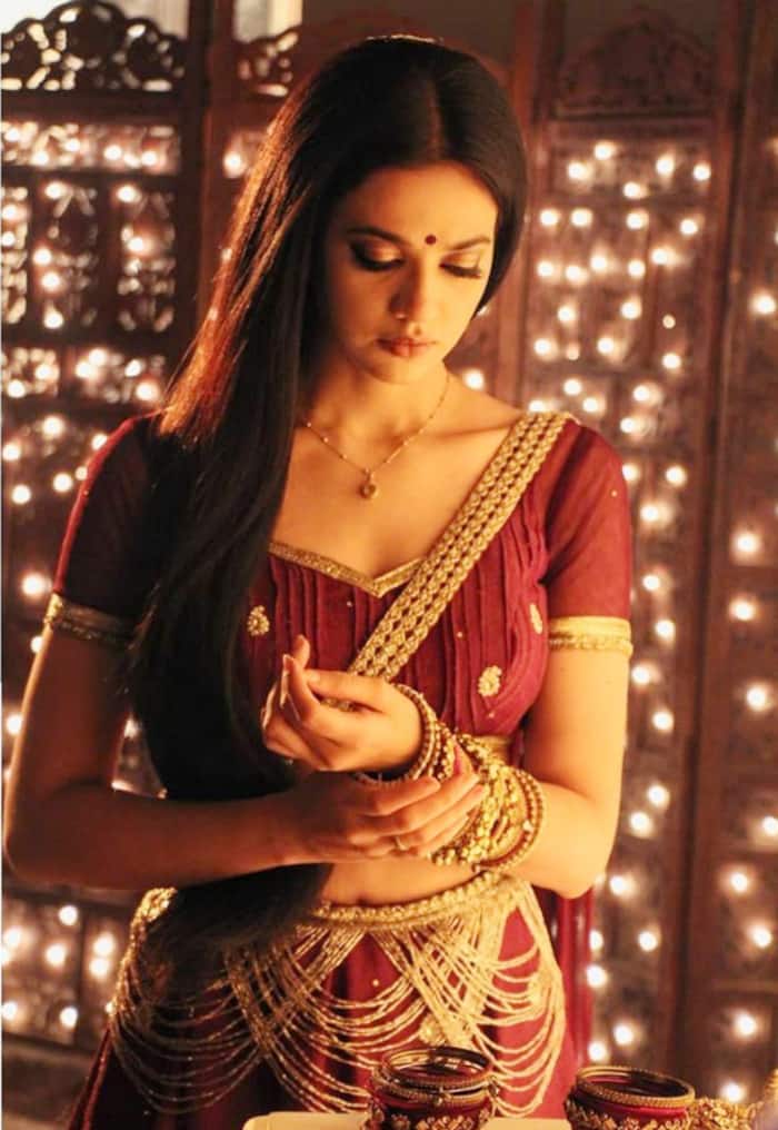 Chamcham Rani aka Shruti Sharma PHOTOS