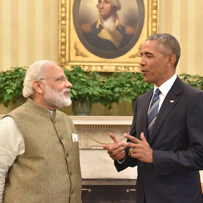 Narendra Modi meets Barack Obama; promise to work together of global ...