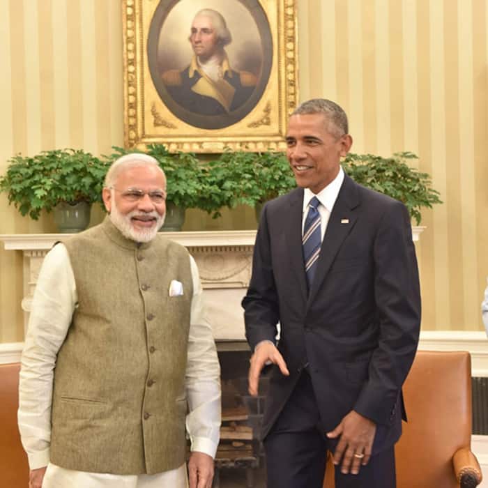 Narendra Modi meets Barack Obama; promise to work together of global ...