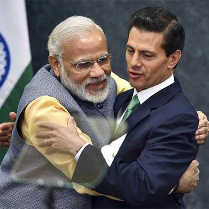 Prime Minister Narendra Modi is a ‘serial hugger’, here’s proof!