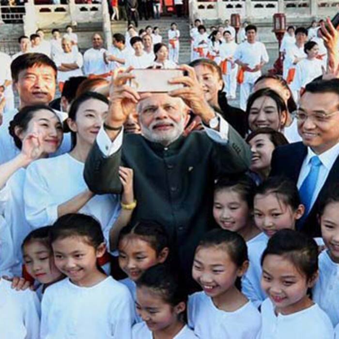 Narendra Modi in a sefie with students