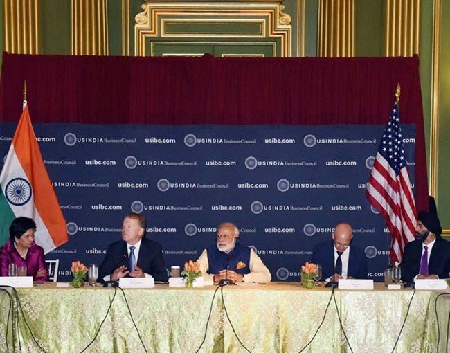 Narendra Modi meets business leaders