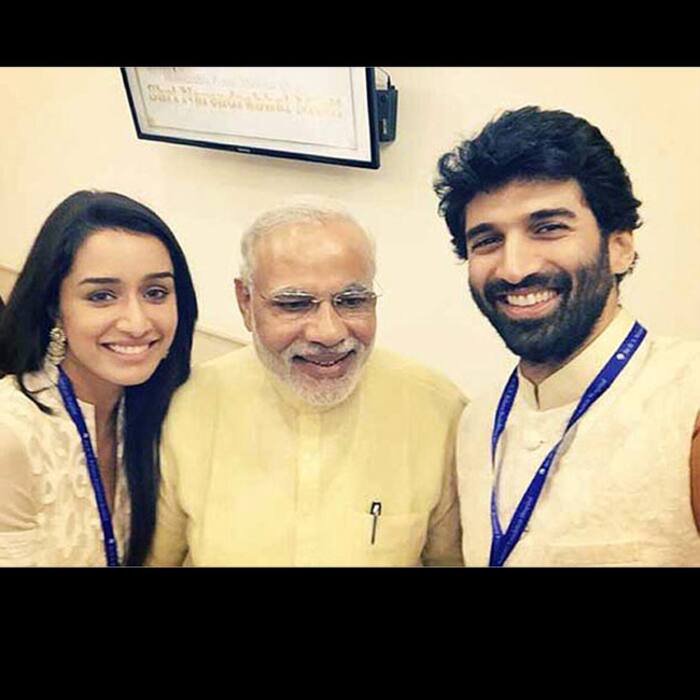 10 pictures which prove that Prime Minister Narendra Modi is obsessed ...