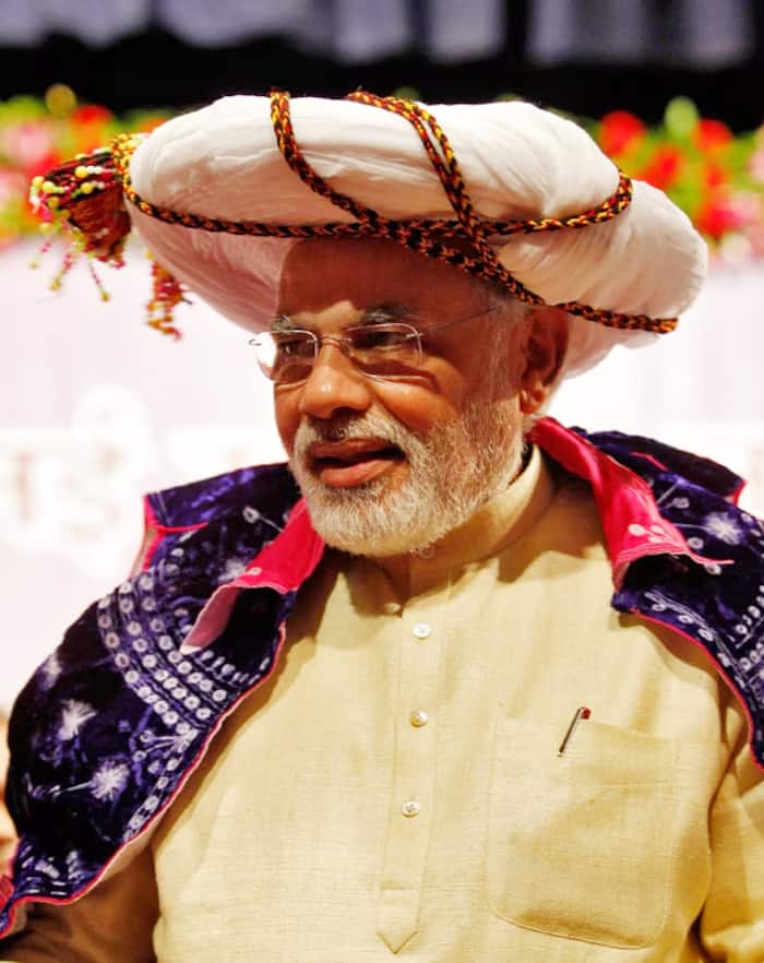 PM Modi Wears Tricolour Turban.