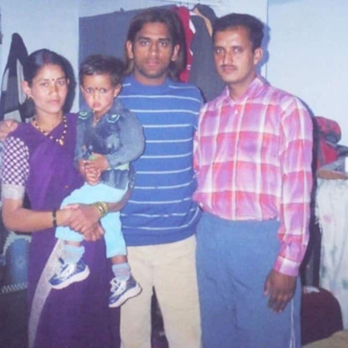 Meet MS Dhoni's elder brother Narendra Singh Dhoni, his net worth is Rs ...