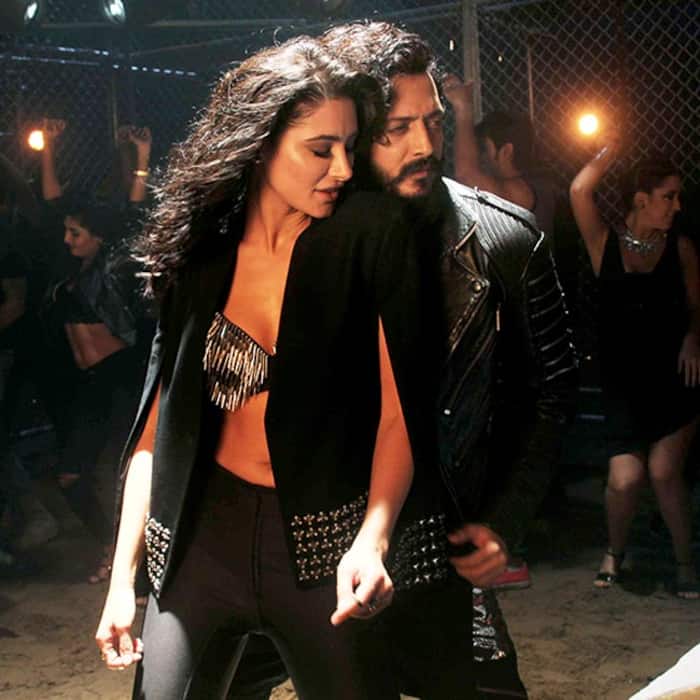 These stills of Banjo couple Riteish Deshmukh and Nargis Fakhri are SUPER STEAMY!