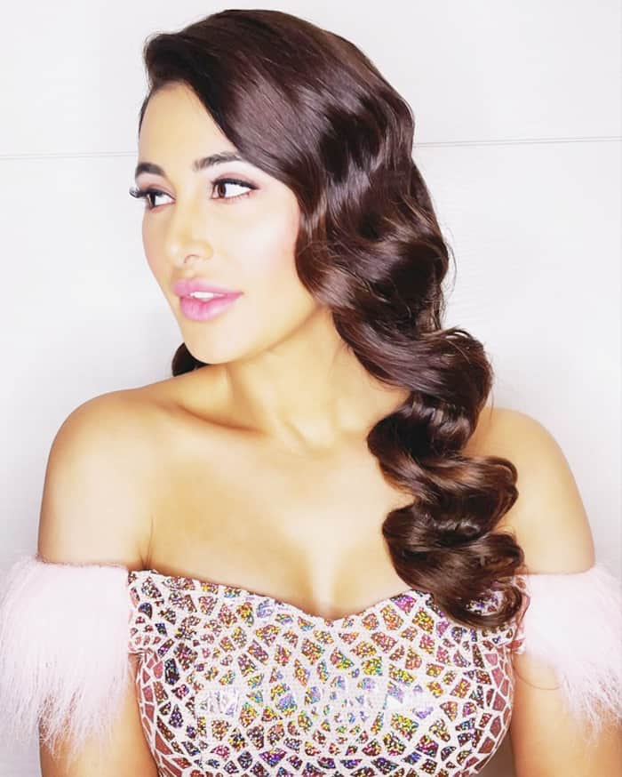 Nargis Fakhri’s sensuous looks in pink dress goes viral