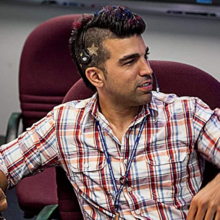 The appearance of this girl in red at London Olympics made her popular ...