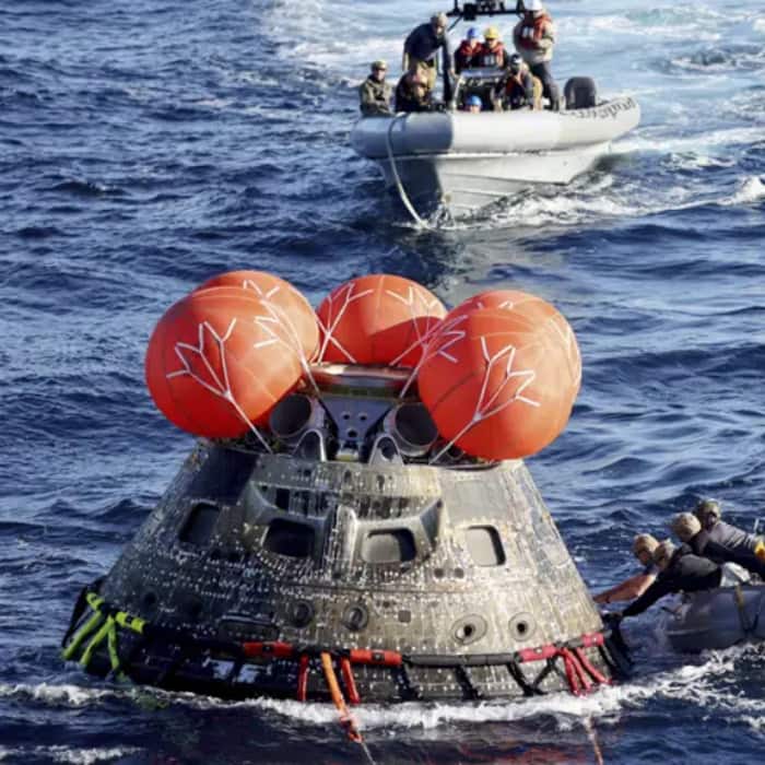 In Pics: NASA's Orion Capsule Splashes Down In Pacific