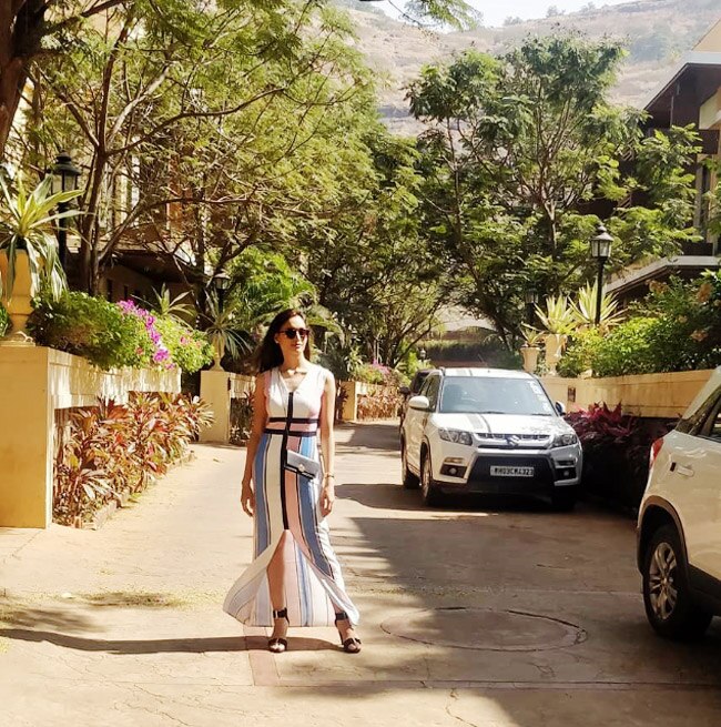 Neha Jaiswal looks sexy in white