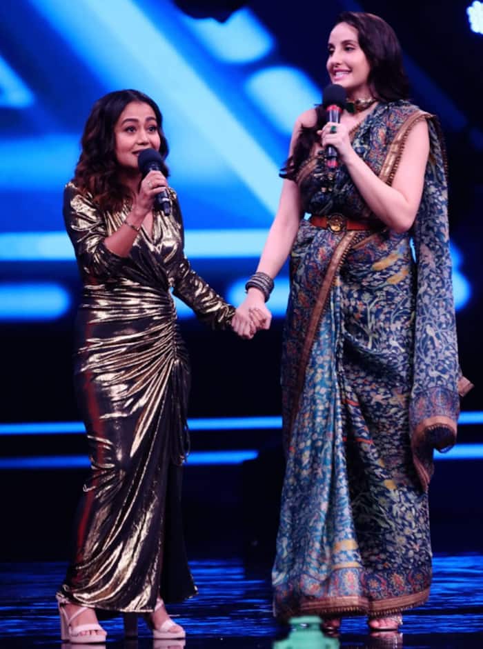 Neha Kakkar Moves to Tears as Contestants Give Her a Tribute on India's ...