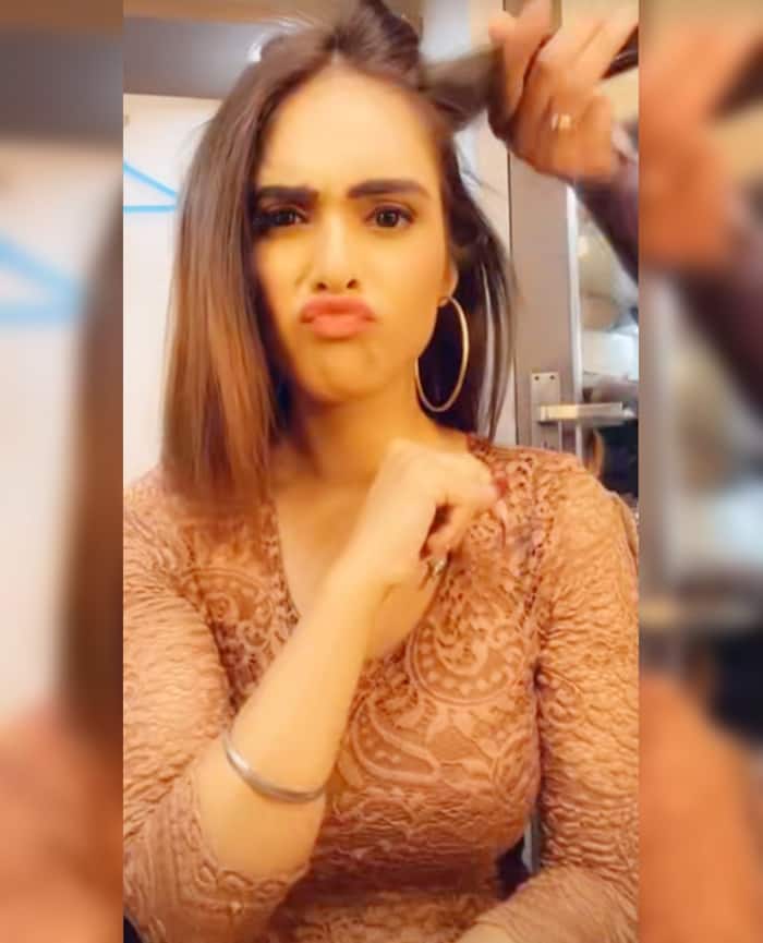 Punjabi Bomb Neha Malik’s Snapchat Pictures: Actor Gets Ready for song ...