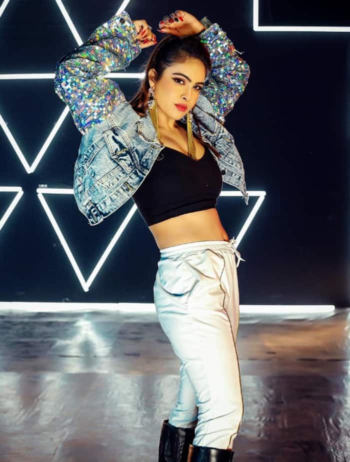 Neha Malik’s Thumka look is hot AF