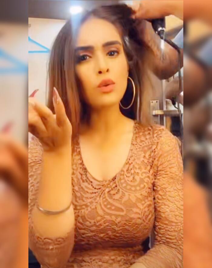 Punjabi Bomb Neha Malik’s Snapchat Pictures: Actor Gets Ready for song ...