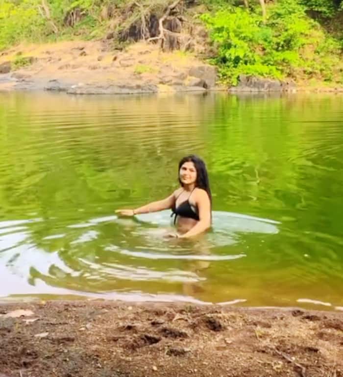 Nidhi Bhanushali Looks Hot in Bikini