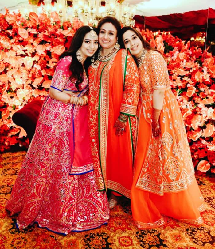 Nidhi Dutta wears an Abu Jani Sandeep Khosla lehenga