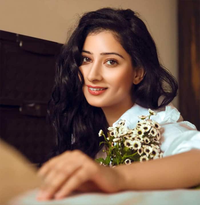 Meet Sooryavanshi Actress Niharica Raizada, who plays Anti-Terrorist Female Squad Officer With ...