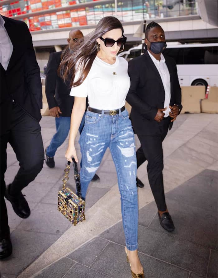 Nora Fatehi Radiates Hotness as She Walks in Ripped Denim And White T ...