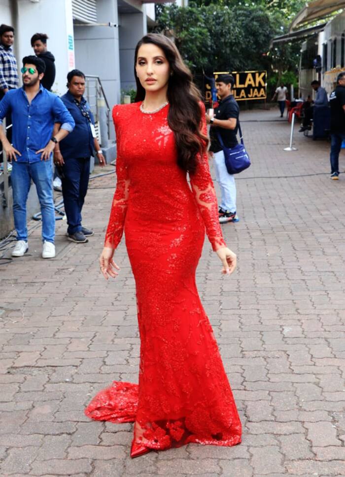 Nora Fatehi is a Bombshell in Red Gown With a Sexy Fish Cut For Jhalak ...