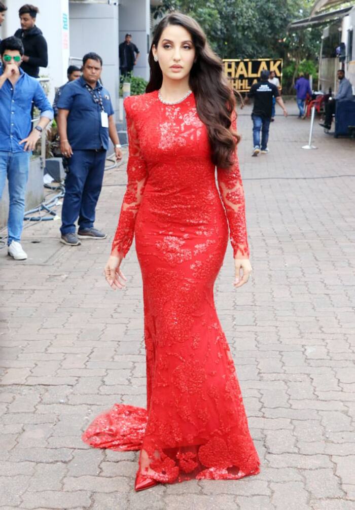Nora Fatehi is a Bombshell in Red Gown With a Sexy Fish Cut For Jhalak ...