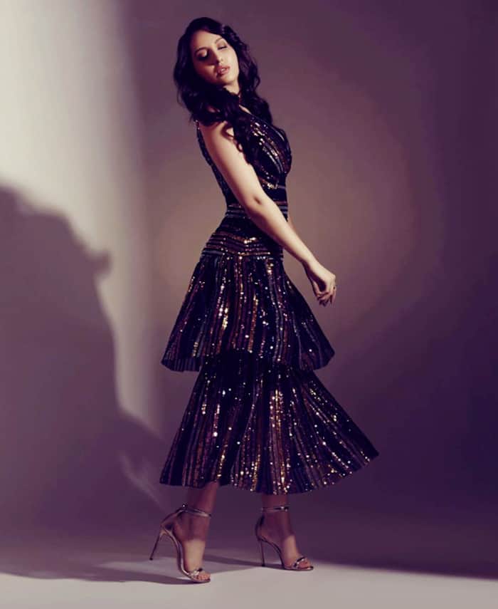 Nora Fatehi’s sultry figure makes fans go crazy