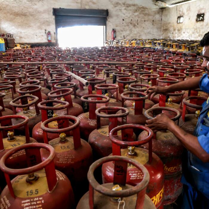 LPG Shortage: Big relief for restaurants, dhabas, canteens as Modi ...