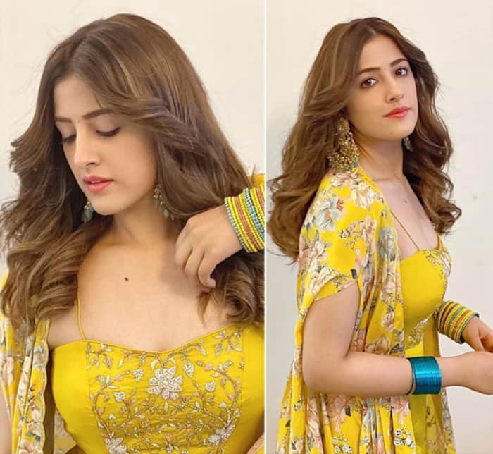Nupur Sanon Flaunts Her Sexy Back in Ethnic Outfit