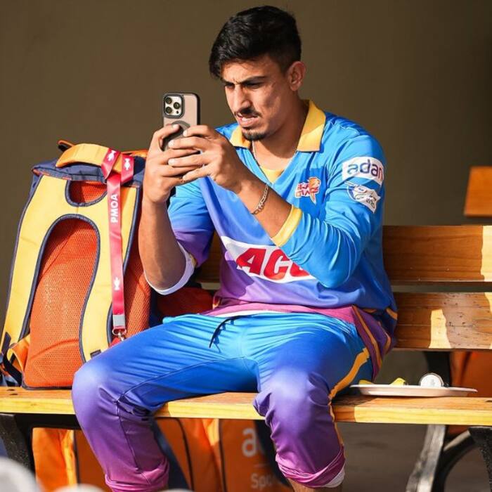 Banned in India, THESE Pakistan cricketers are playing for Mukesh ...