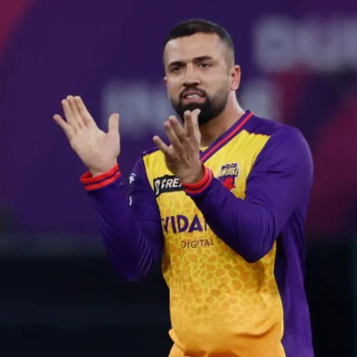 Banned in India, THESE Pakistan cricketers are playing for Mukesh ...